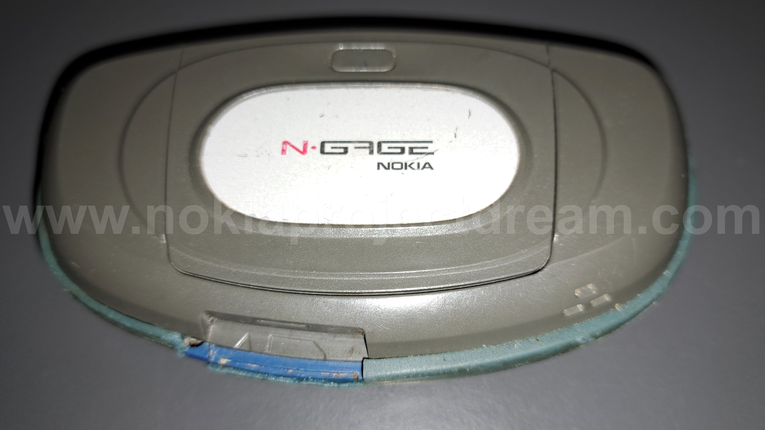 Nokia N-GAGE QD White Blue – Nokia Project Dream