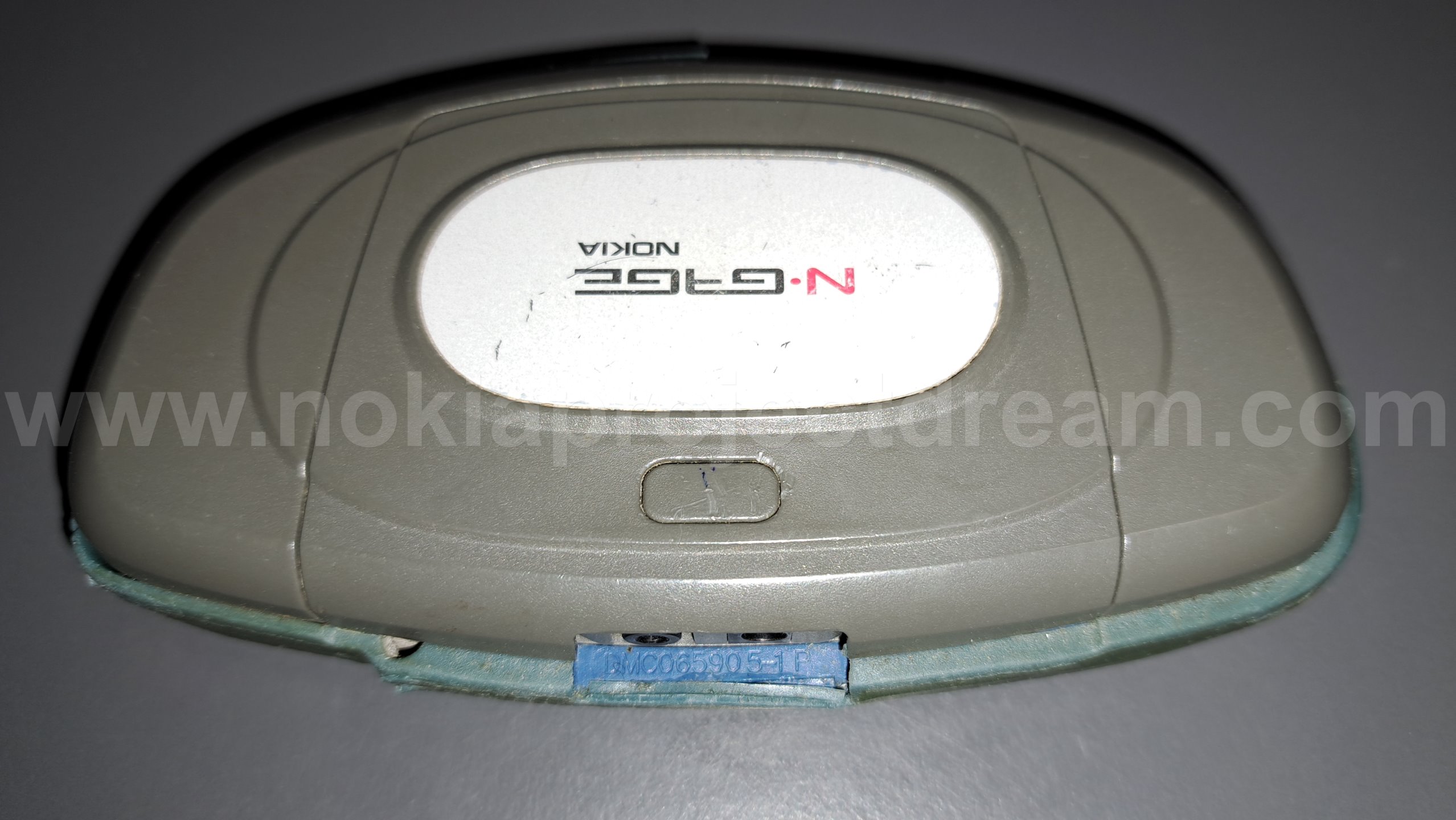 Nokia N-GAGE QD White Blue – Nokia Project Dream
