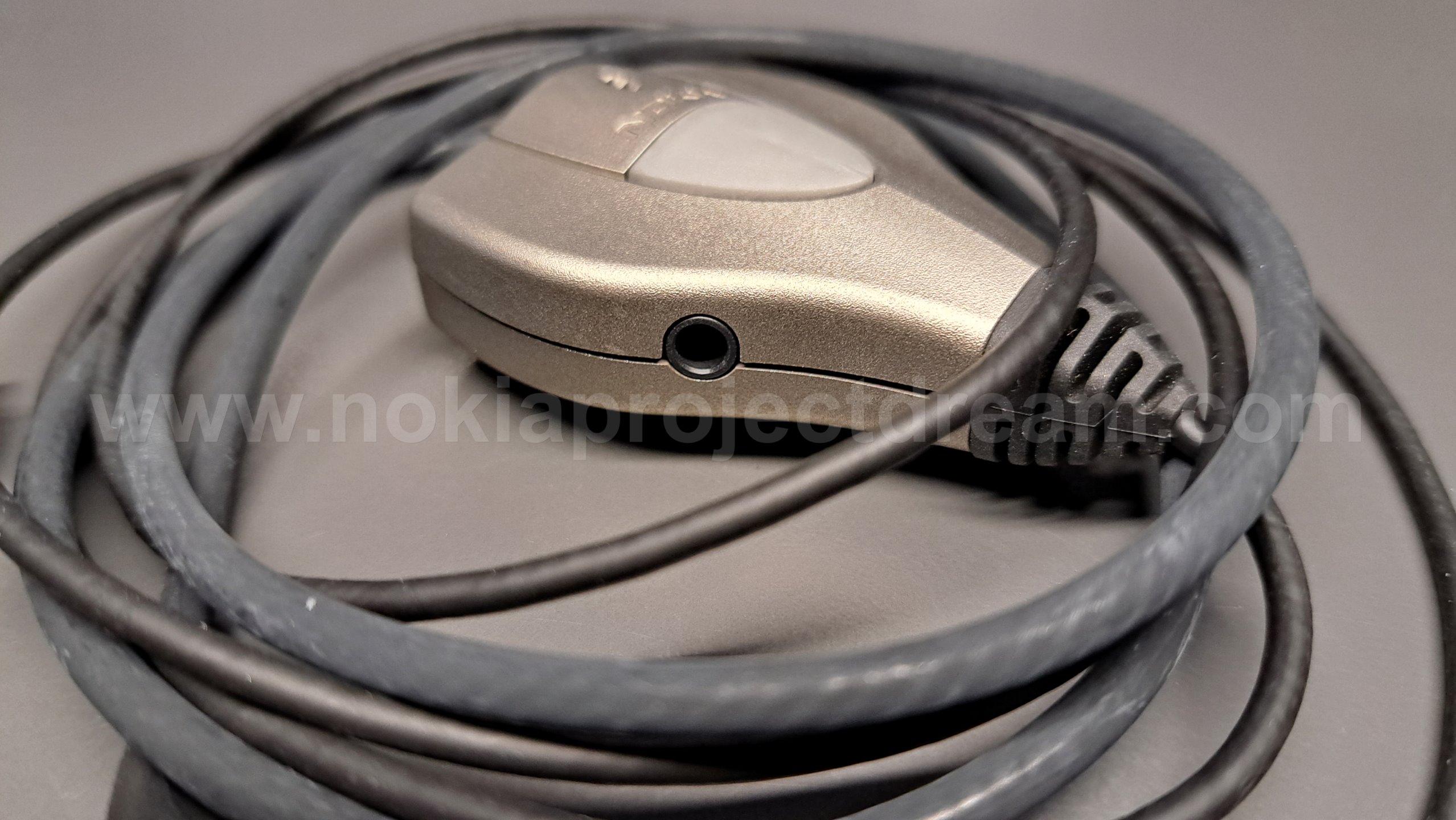 Nokia LPS-4 Mobile Inductive Loopset – Nokia Project Dream