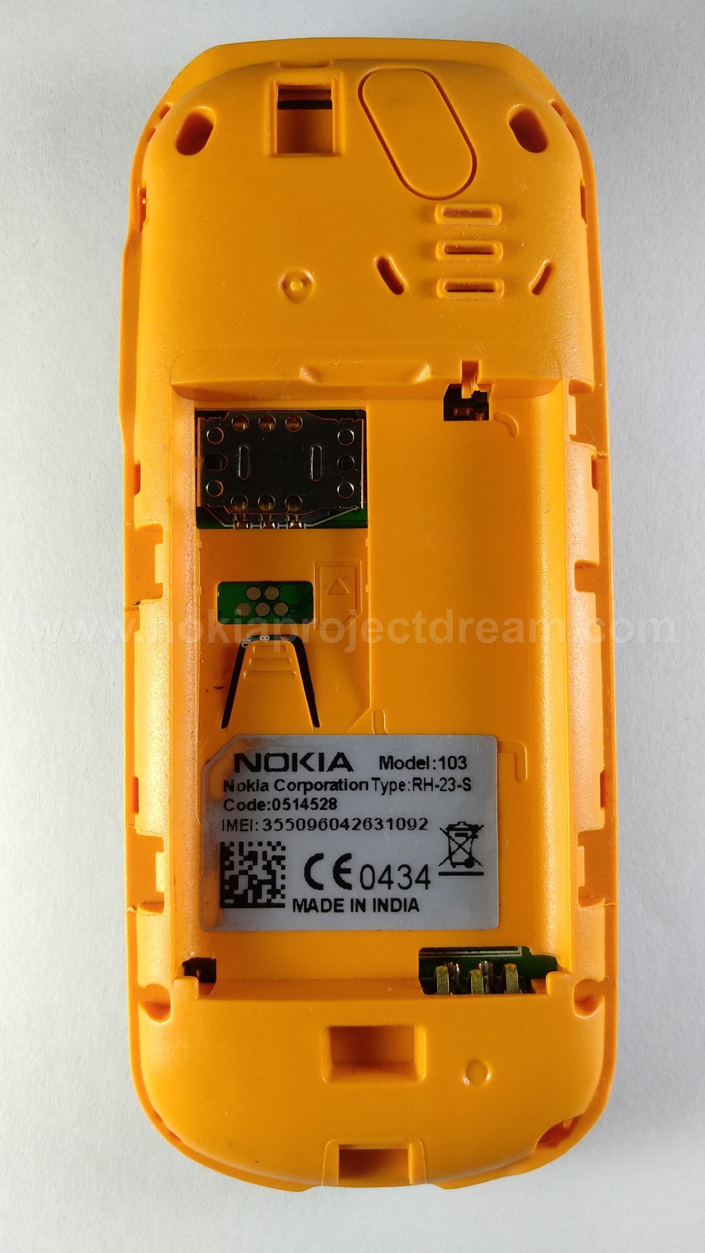 Nokia 103 Fake RH-23-S – Nokia Project Dream